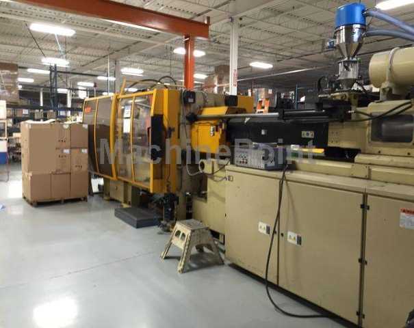 Macchine Presse A Iniezione Per Chiusure di seconda mano Stampaggio Ad ...